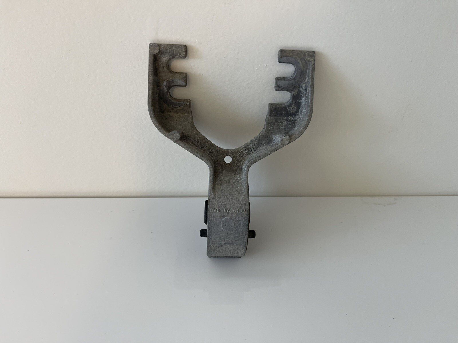 13-17 Ford Escape Exhaust Muffler Mounting Bracket Hanger Cv61-5a261-a ...