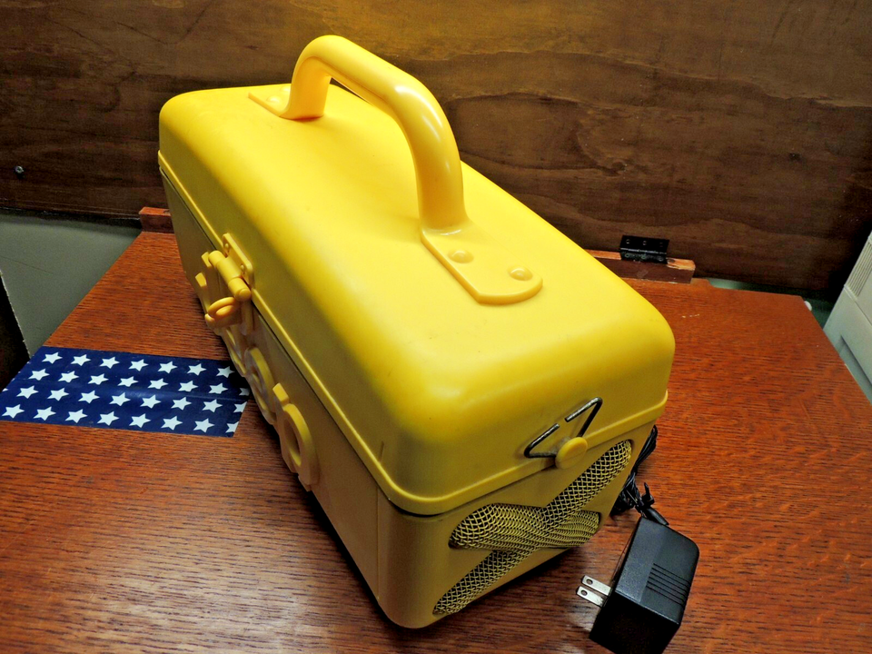 ESTATE JEEP CD/TAPE/AM-FM AS PICTURE | eBay