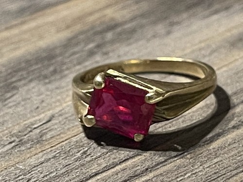 VINTAGE ESTATE DASON 10K YELLOW GOLD RUBY RING SIZE 6.25 | eBay