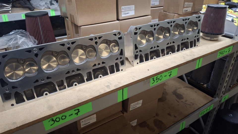 NEW Chevrolet 821 LS3 Cylinder Heads 12675871 CNC PORTED MANLEY VALVES ...
