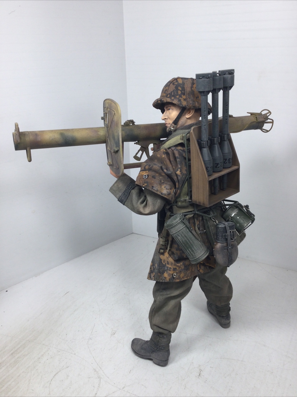 1/6 CUSTOM DRAGON WW2 GERMAN 12 SS HJ DIV PANZERSCHRECK GUNNER NORMANDY ...