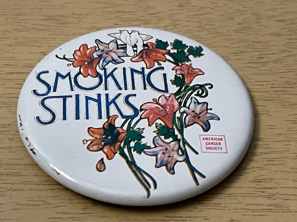 Vtg Lot Smoking Stinks Kiss Me I Don’t Smoke Frog Button Give A Hoot ...