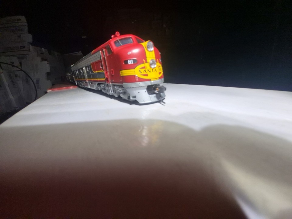 Broadway Limited 441 HO ATSF E8 Powered AB Diesel Locomotive Set (JF39 ...
