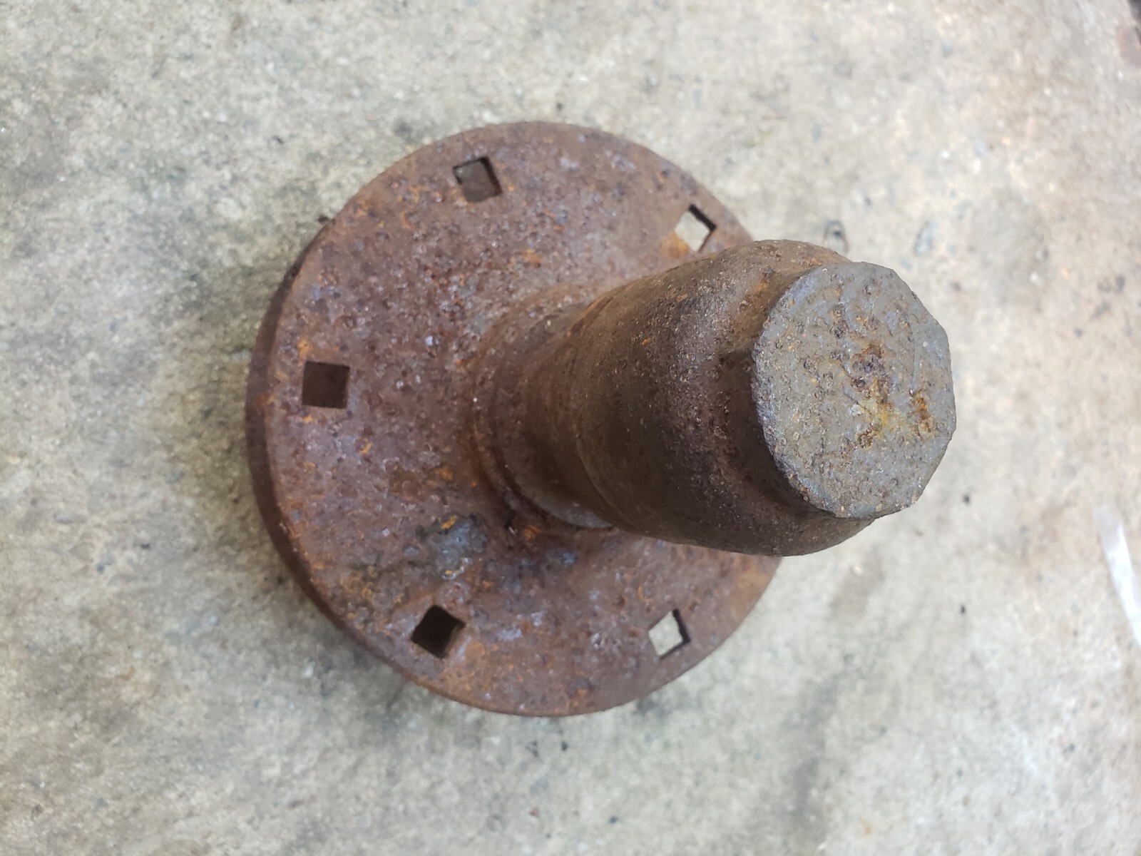 2 pcs: 1915 1927 Model T Ford FRONT HUBS for WOOD SPOKE WHEEL (for ...