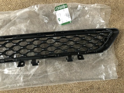 JAGUAR F-PACE 2016 > FRONT BUMPER CENTRE LOWER GRILLE MESH !GENUINE ...