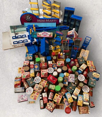 Mini Brands Mini Mart , Mini Brands Groceries (85 Pieces) & Mini Carts ...