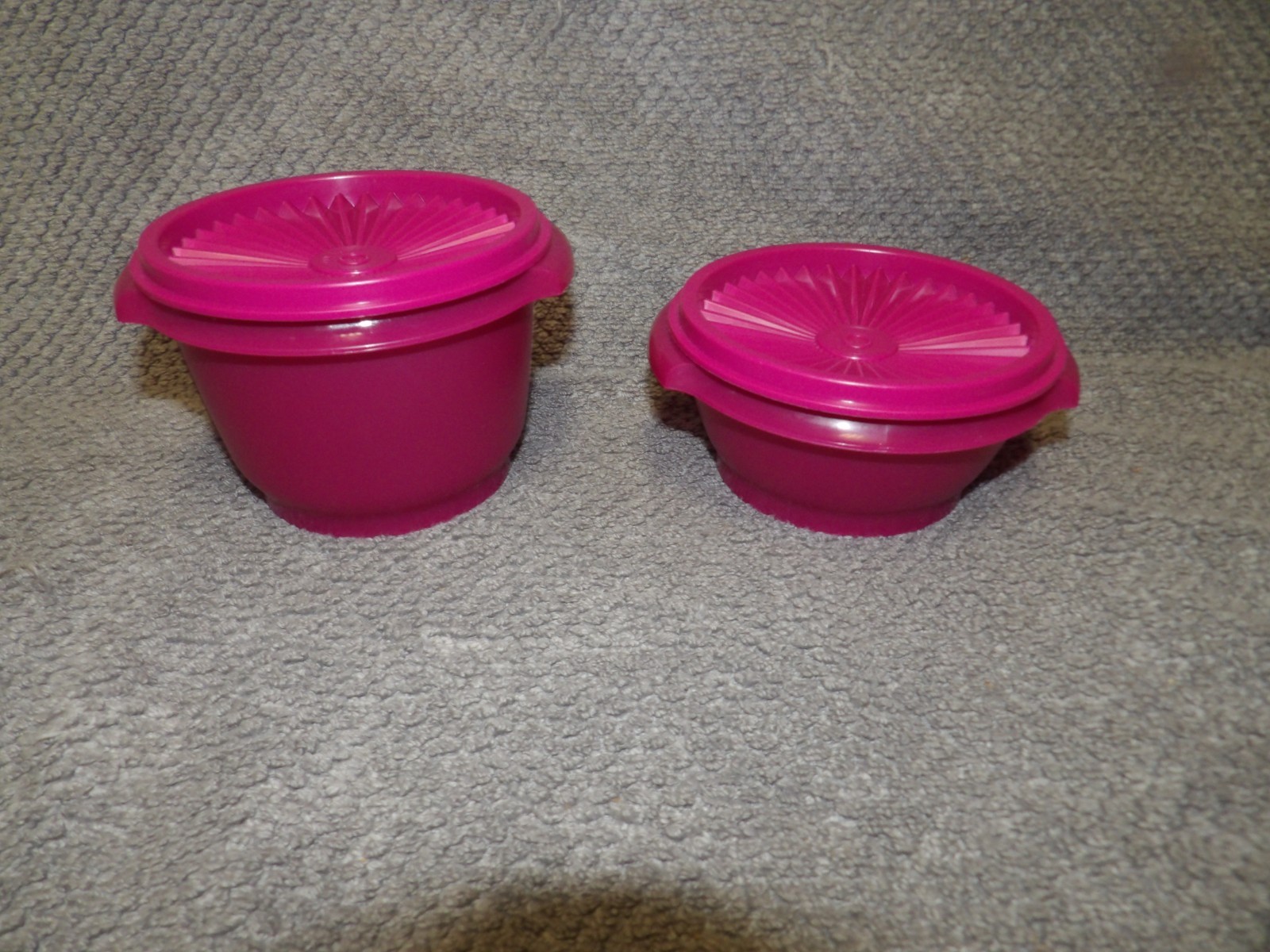 TUPPERWARE Servalier Bowls 10 & 20 oz Capacity Dark Pink Set of 2 w ...