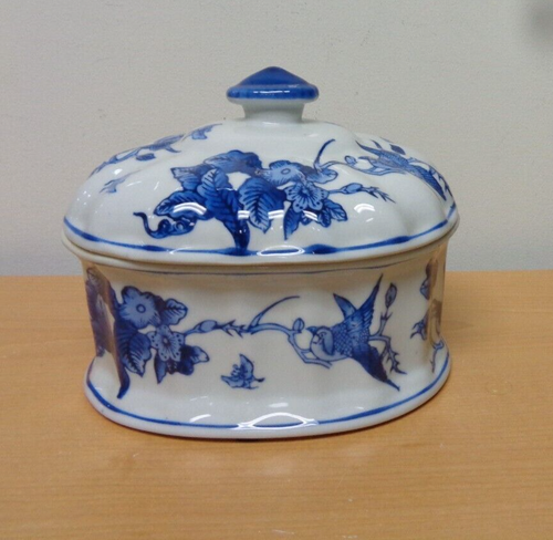 Vintage Chinese blue white Porcelain Lidded Dish Bowl floral leaf ...