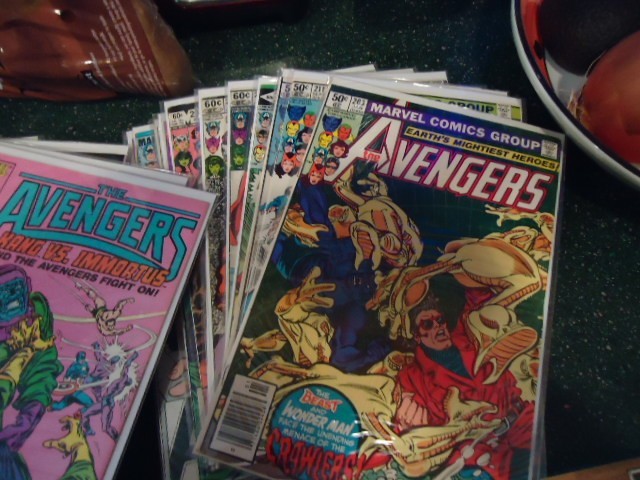 Huge Lot of (42) Bronze Era The Avengers Marvel Comics (.50 cents - $1. ...