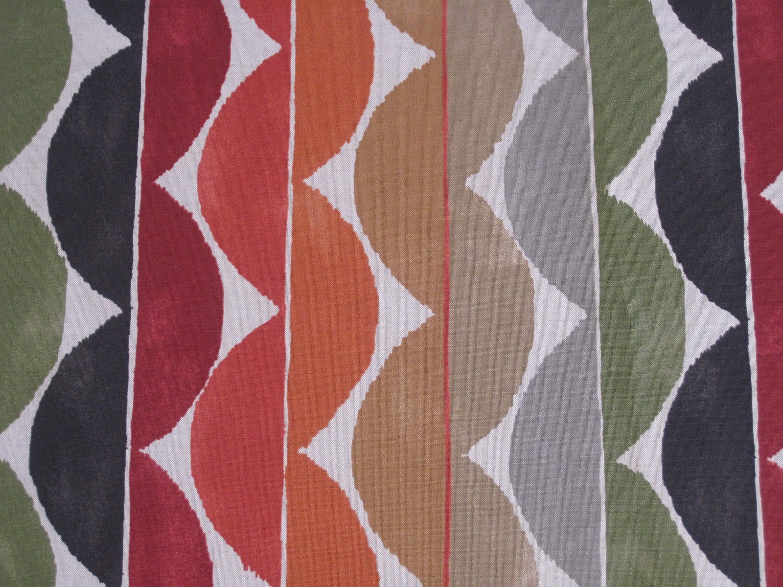 HARLEQUIN SCION CURTAIN FABRIC DESIGN "Yoki" 2.4 METRES Terracotta/Moss ...