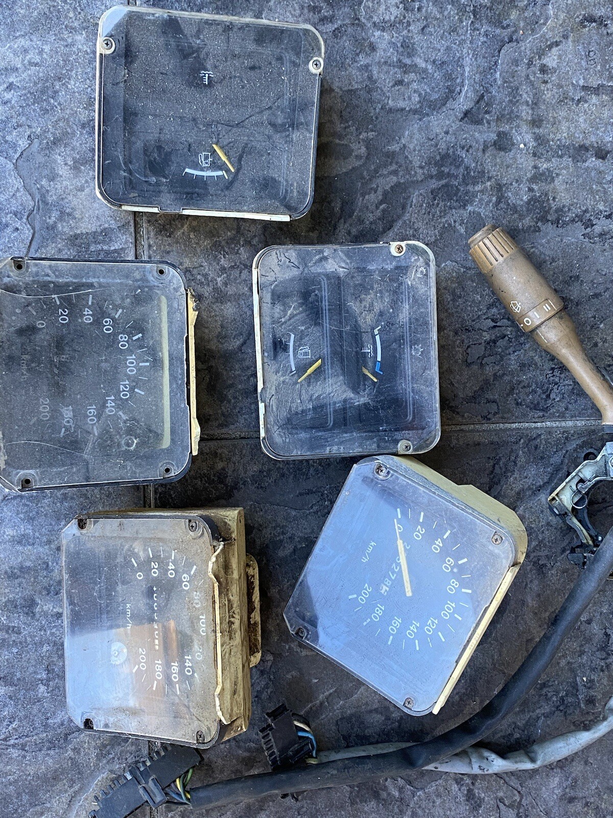 HOLDEN HZ KINGSWOOD PREMIER UTE VAN FUEL TEMPERATURE Speedo GAUGE Hj Hx ...