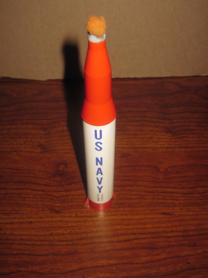 LIONEL TRAINS ROCKET CAR, RED FLATCAR WITH NAVY ROCKET #6175, PREOWNED ...