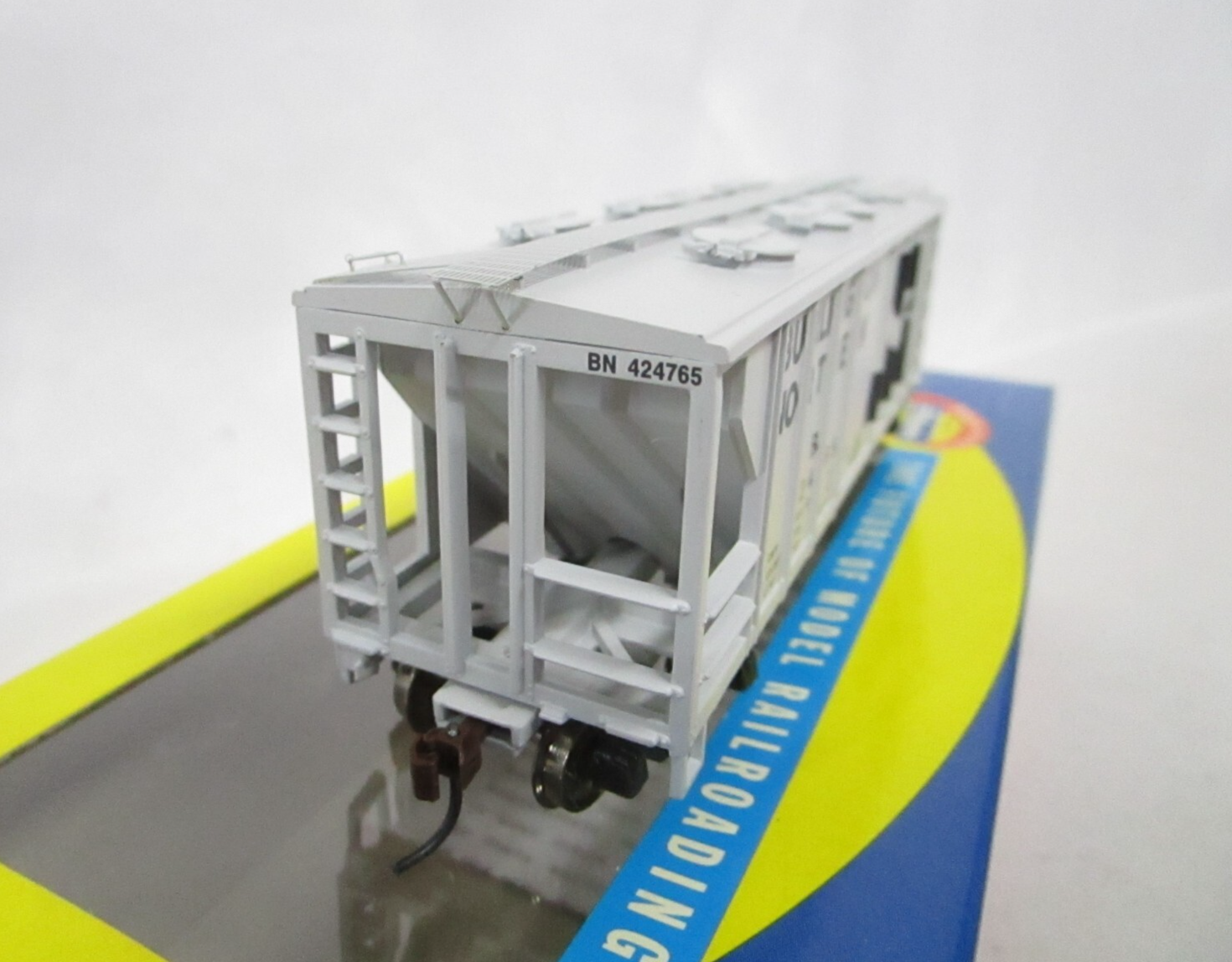 Athearn HO Scale BN Burlington Northern PS 2003 Covered Hopper Car NOS ...
