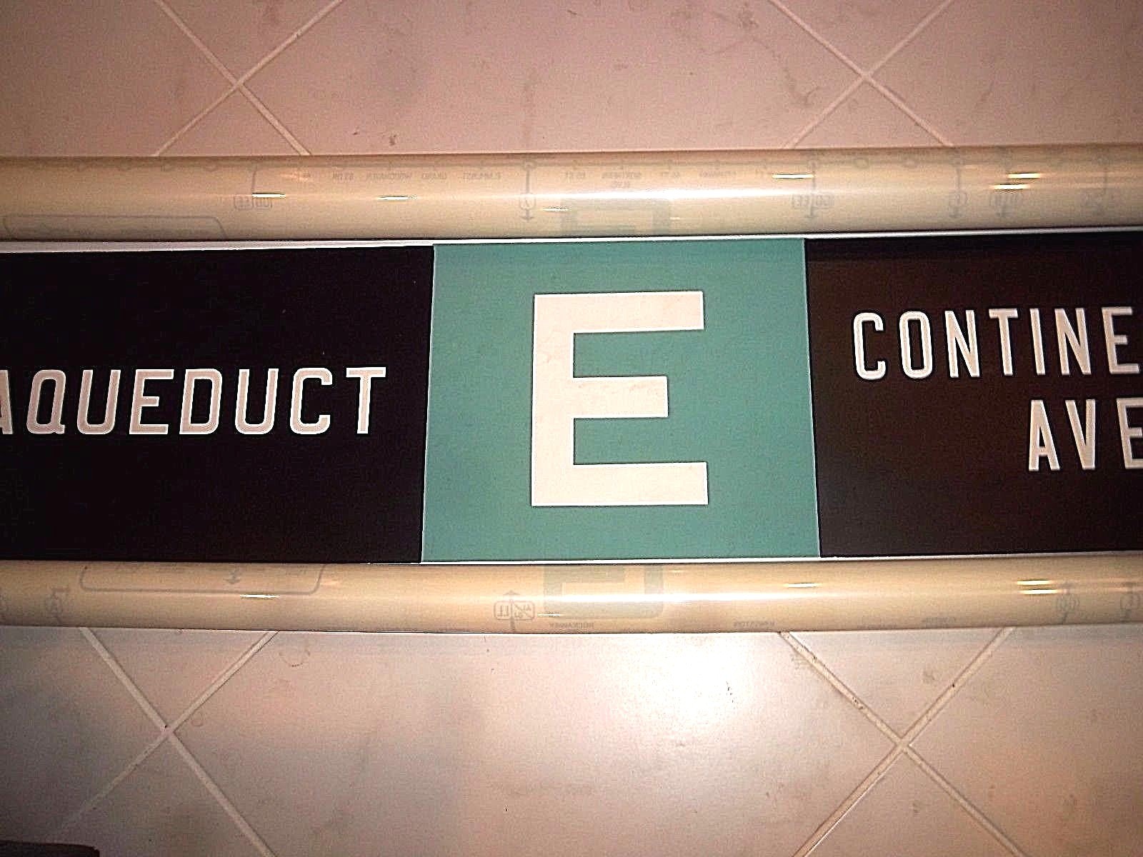 R40 SLANT NY NYC SUBWAY ROLL SIGN AQUEDUCT HORSE RACETRACK CONTINENTAL ...