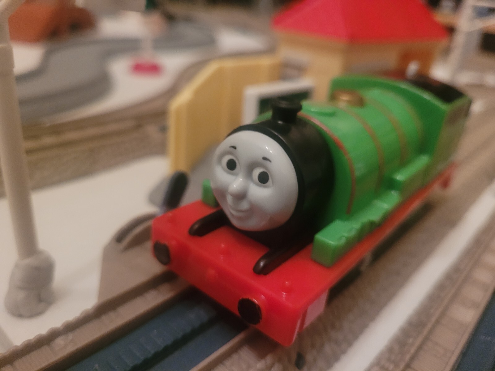 Thomas Track Trackmaster Percy 2011 Mattel (CUSTOM WHEELS AND BUFFERS ...