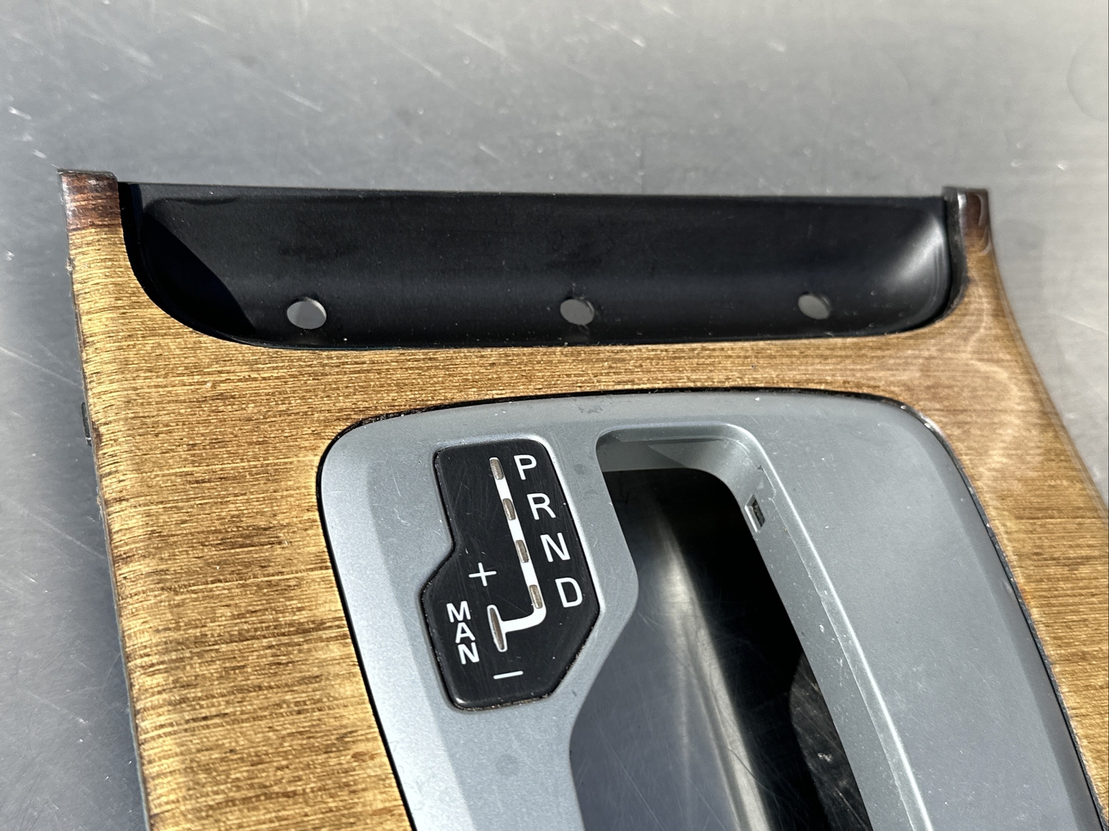 Volvo Xc90 Center Console Gear Shifter Trim 8674923 Wood for sale ...