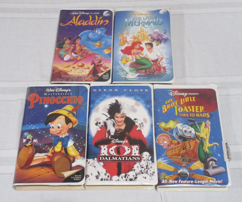 Vtg. Lot of 5 Disney VHS Movies: 101 Dalmatians, Pinocchio, Aladdin ...