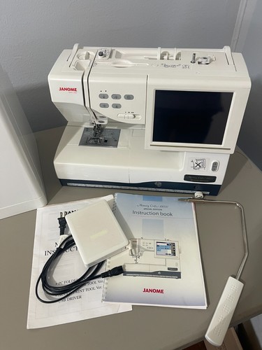 Janome Memory Craft MC 11000 Computerized Sewing Embroidery Machine ...