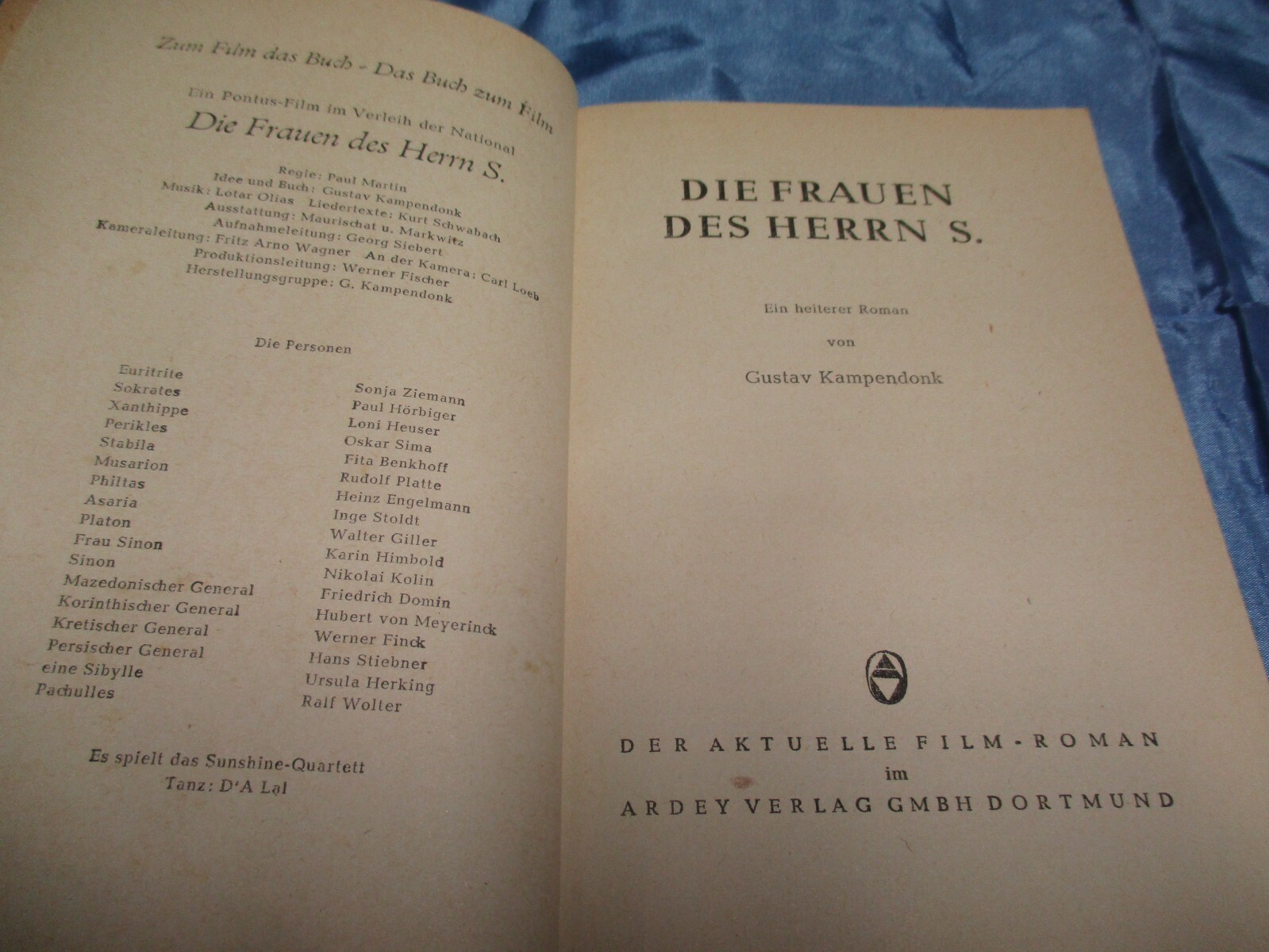 Der Aktuelle Film Roman , TB , Erstausgabe 1951 , Die Frauen des Herrn ...