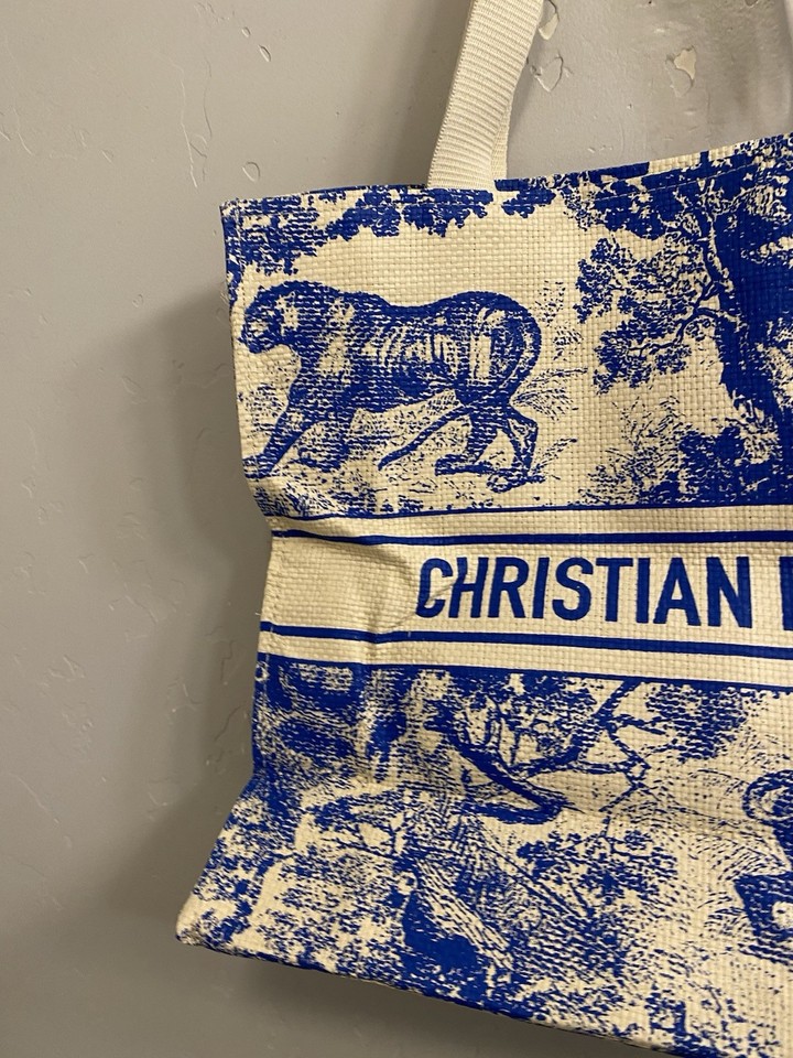 Christian Dior Exclusive GWP Dioriviera Blue Beige Straw Tote Bag | eBay