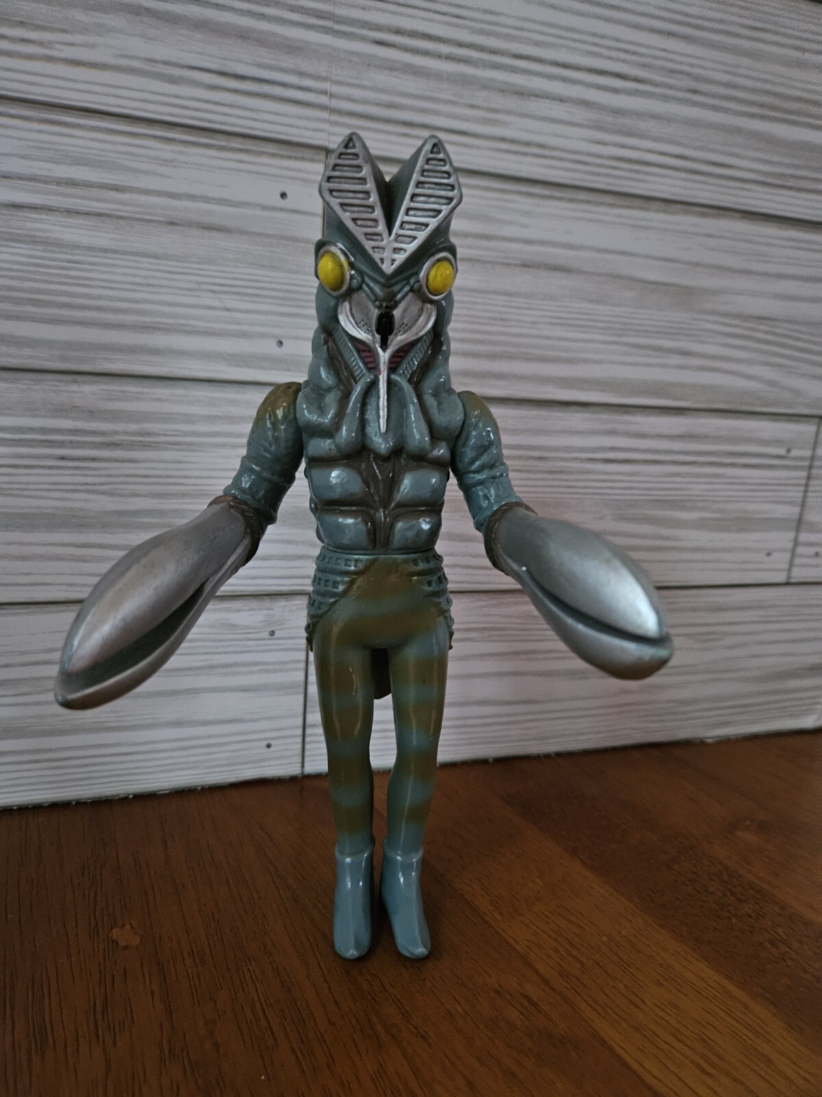 Alien Baltan Bandai 1994 Ultraman Figure 8" Kaiju Blue Ultra Monster ...