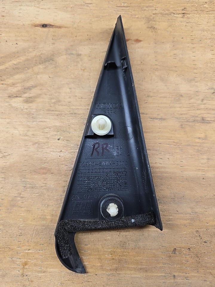 2010 HONDA CR-V REAR LEFT DOOR TRIM PANEL TRIANGLE COVER S76 | eBay