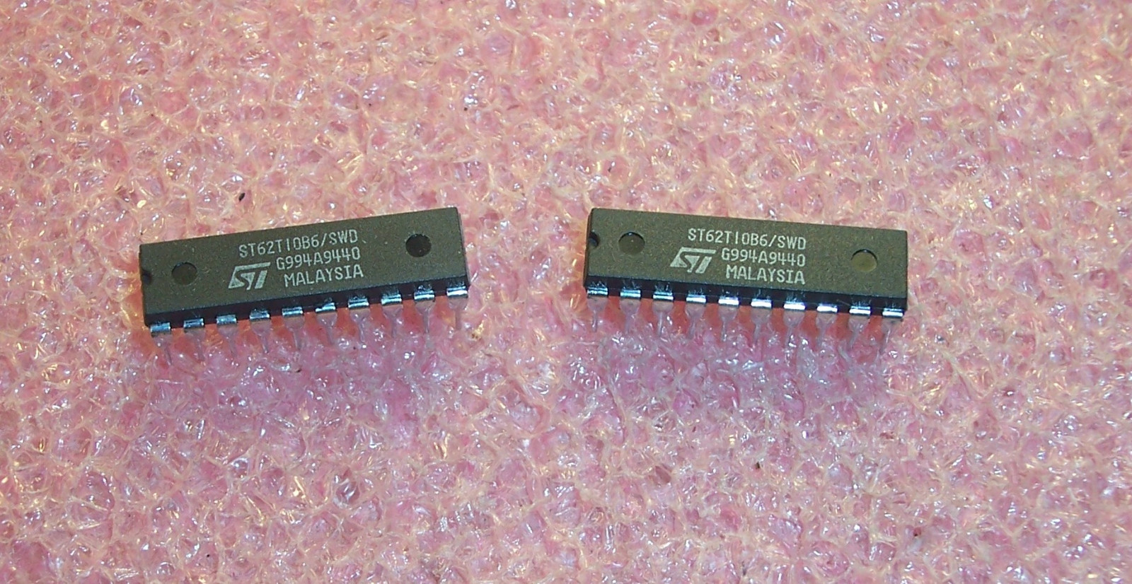 QTY (20) ST62T10B6/SWD ST MICRO 20 PIN DIP 8 bit MCU NOS 1 TUBE | eBay