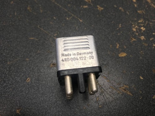 84 - 93 Mercedes 190e W201 general purpose relay 001 542 02 19 ...