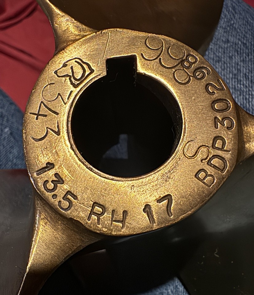 Mi Wheel 13.5 x 17 Inboard Bronze Propeller 3 Blade Right Hand 1 1/8 ...