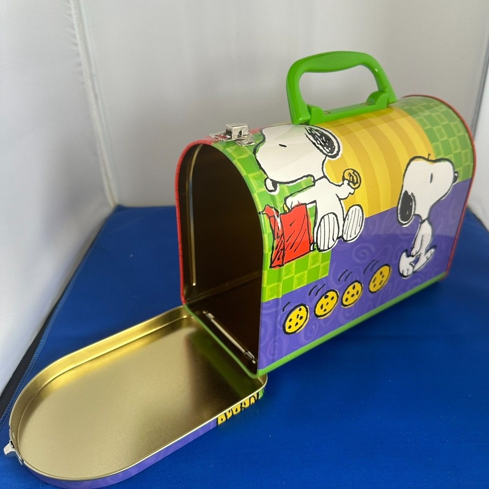 NEW Snoopy Peanuts Mailbox Style Metal Lunchbox. | eBay