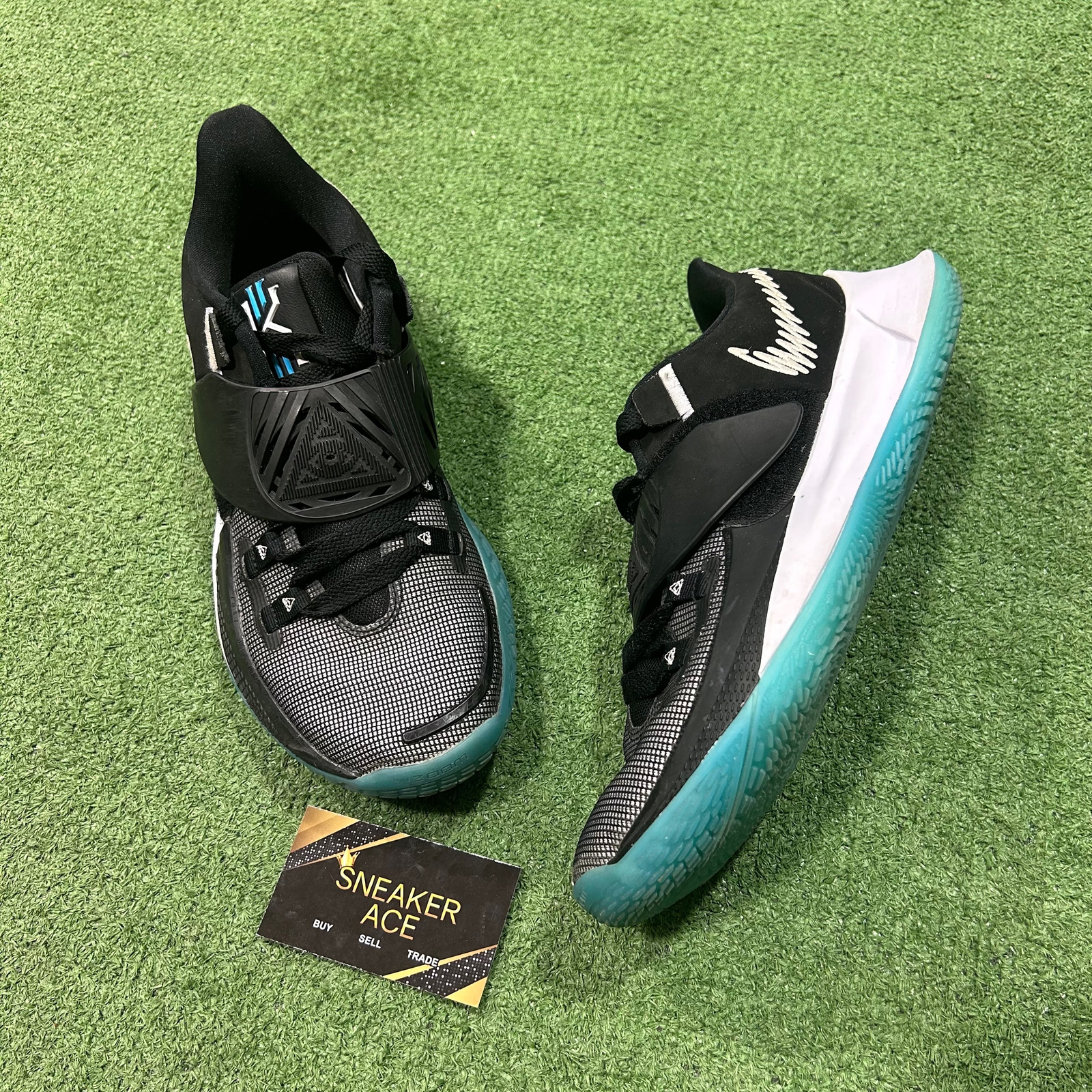 Kyrie 3 Moon Low: 8.5 | eBay