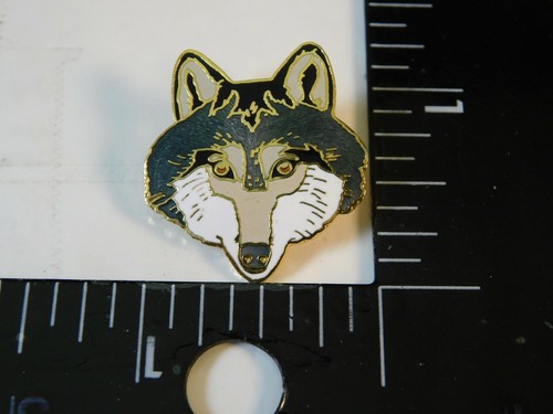 GREY WOLF ENAMEL PIN | eBay
