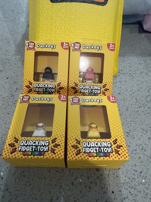 Duckeys Quacking Fidget Toy with Lights (Yellow), Hilarious Quack Set ...