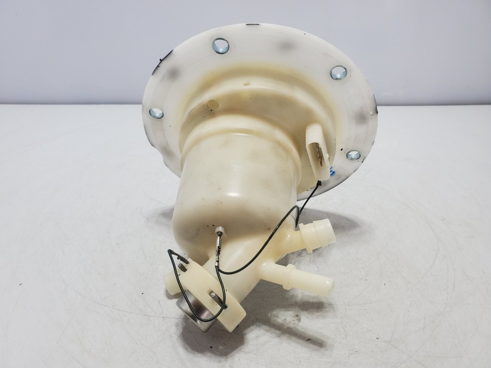 2007-2014 OEM Mercedes W212 E350 C300 C350 Gas Tank Fuel Filter Unit | eBay