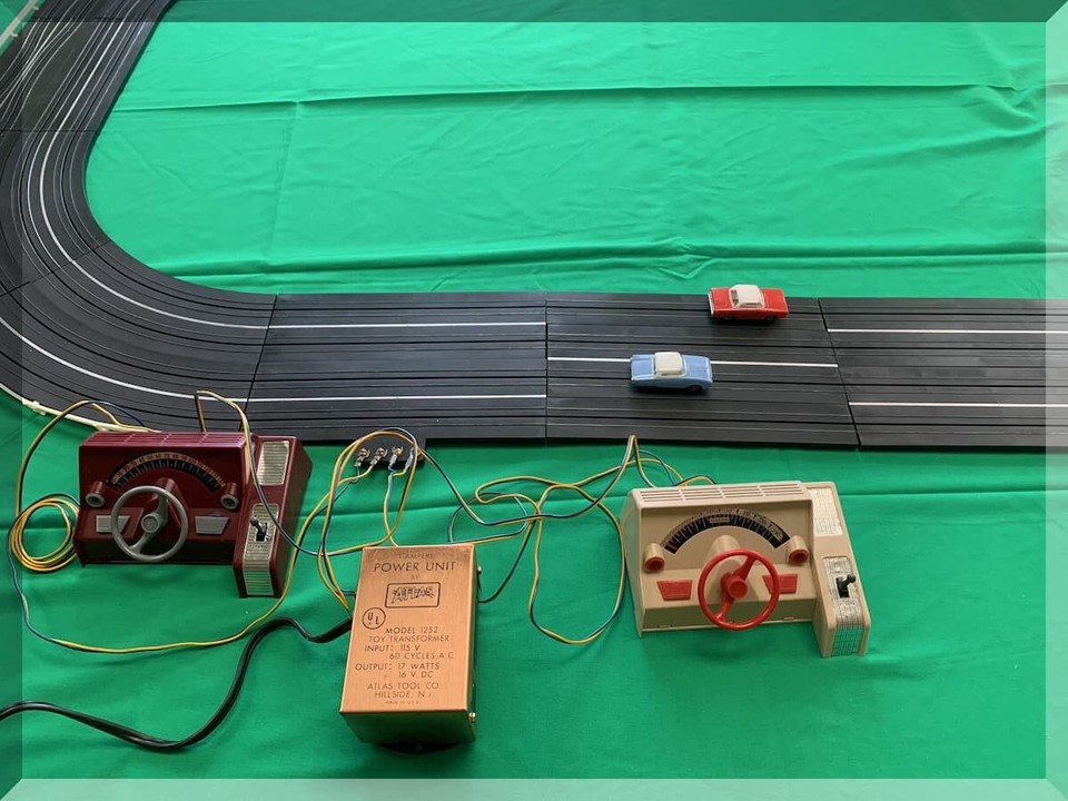 ATLAS HO SCALE SLOT CAR RACING RTR TRACK SET 4 LANE SPECIALTY CROSSOVER ...