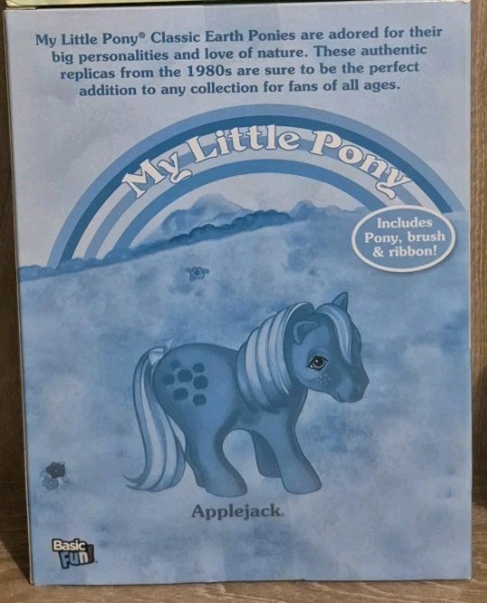 2018 Stranger Things My Little Pony Applejack 🍎🐎 New In Box. | eBay UK