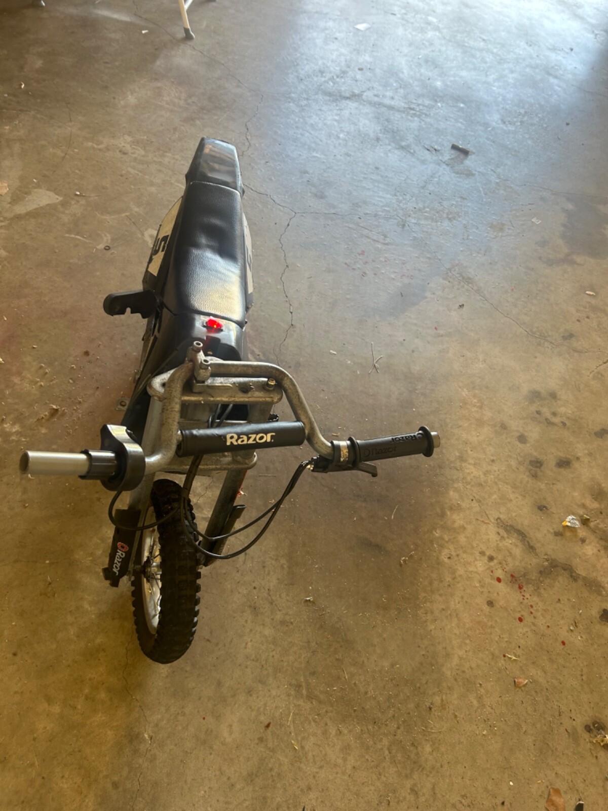 mx50 razor dirt bike (chain needs replacement or repair) electric (used ...