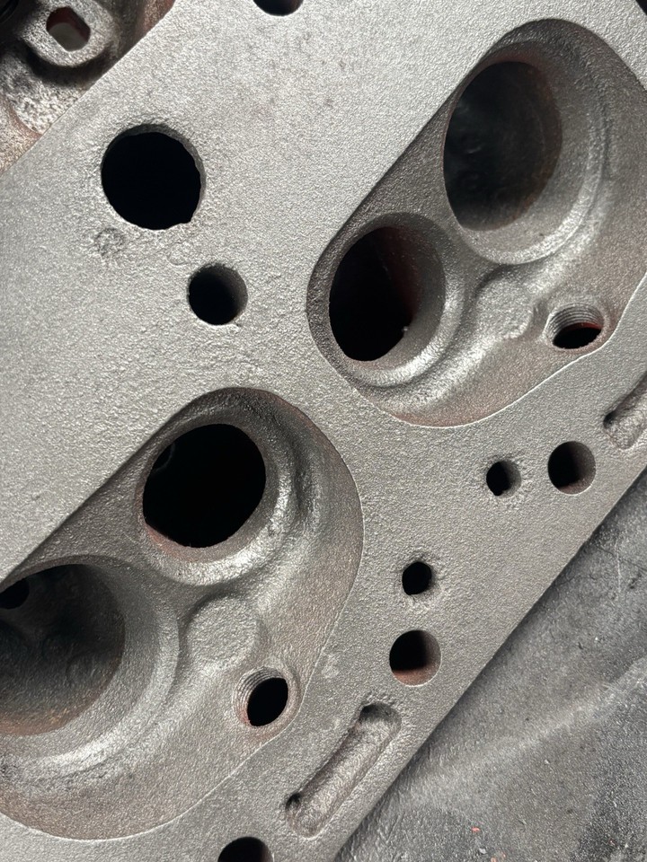 1963 3782461, Head 461X Dated C-9-3 single cylinder Corvette Chevy Mag ...
