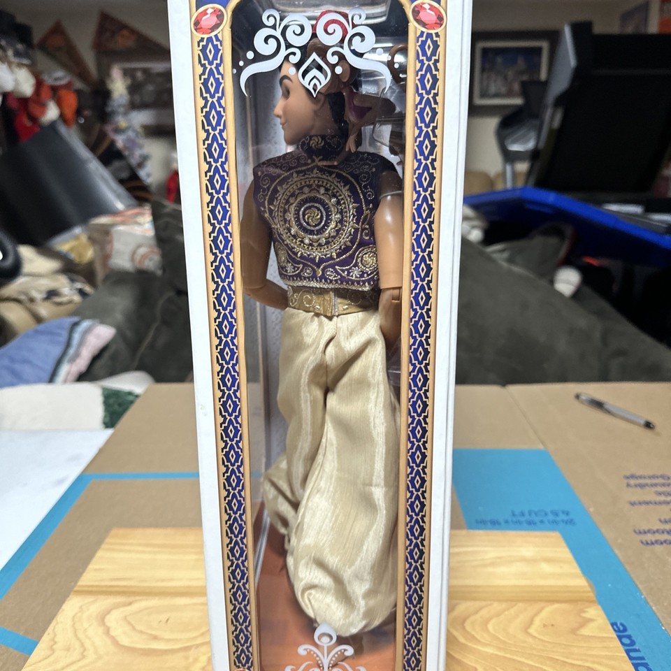DISNEY STORE LIMITED EDITION DOLL ALADDIN & ABU 17" LE 3500 New In Box ...