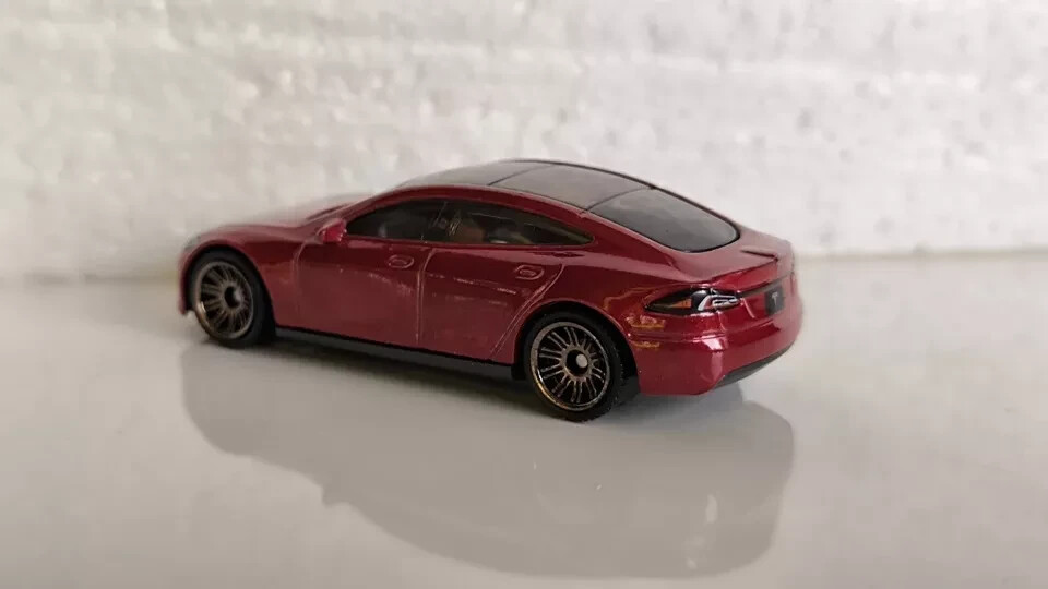 Matchbox MBX Tesla 20th Anniversary multipack LOOSE TESLA MODEL S RED ...