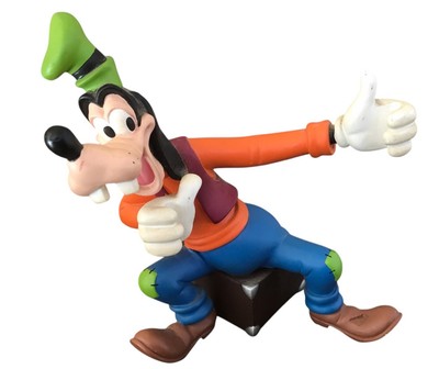 Disney, Goofy Figurine Holds a 4" X 6" picture or picture frame ...