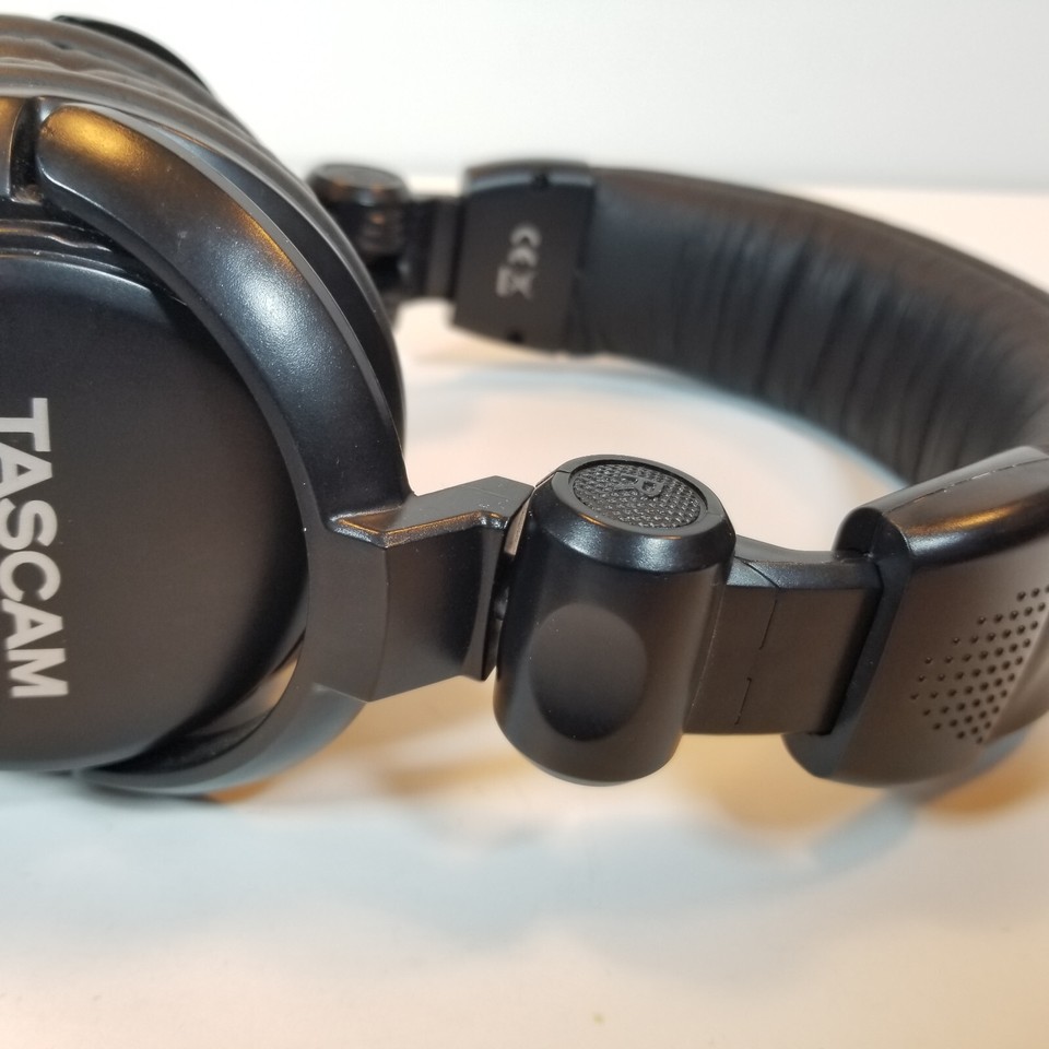 TASCAM TH-03 Closed Back Headphones | eBay
