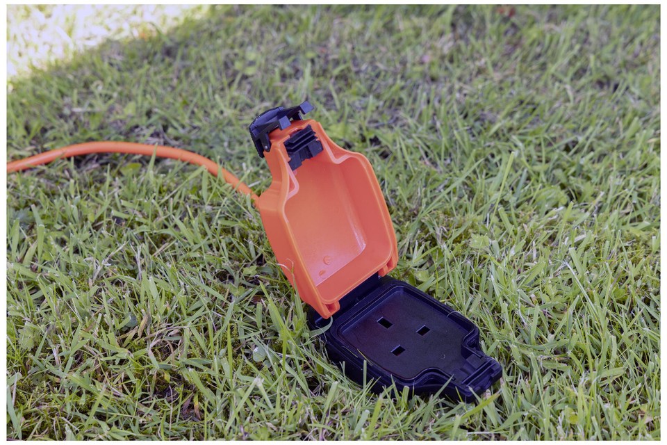 Weatherproof Mains Extension Lead 1 Gang Socket IP54 Outdoor 2/5/10/15 ...