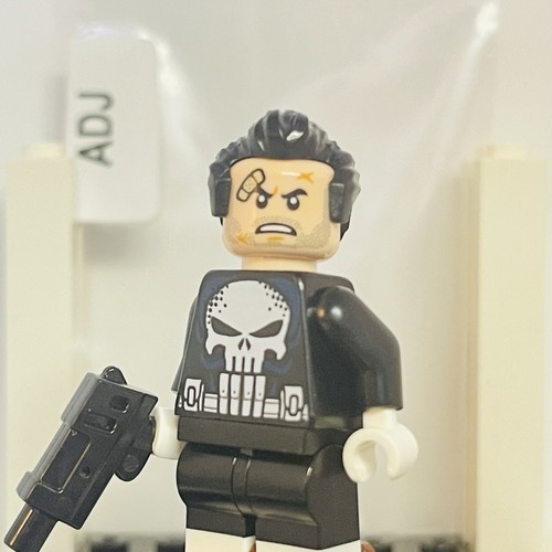 LEGO Minifigure Punisher sh722 Marvel Super Heroes Spider-Man Daily ...