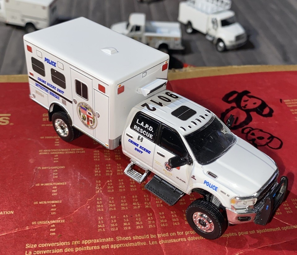 Kitbash 1/64 1-1 Custom WALK IN RESCUE Los Angeles Police Department ...