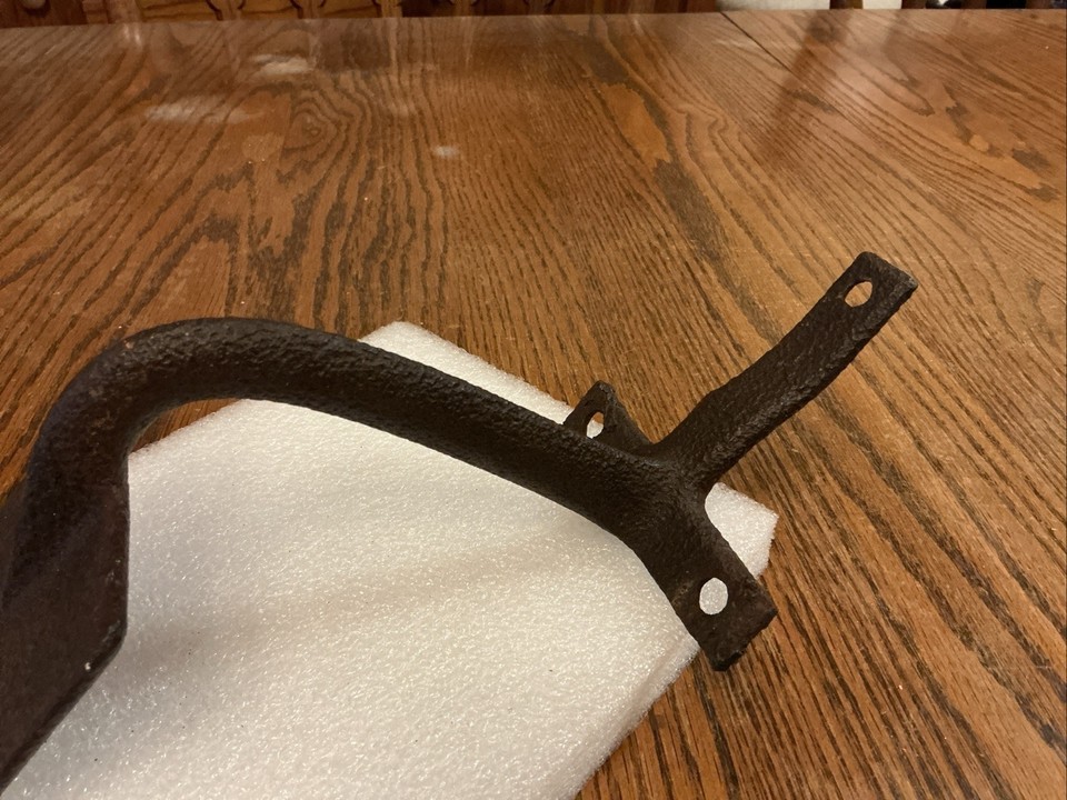 Unmarked Cast Iron Horse Drawn Buggy/Carriage Step,as found used cond ...
