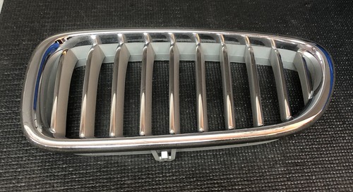 BMW 5 Series Front Left Driver Side Chrome Kidney Grill 51137336477 OEM ...