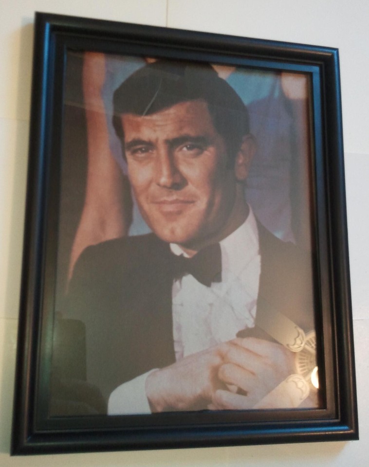 James Bond 007 Pin-up FRAMED # 6 George Lazenby On Her Majesty's Secret ...