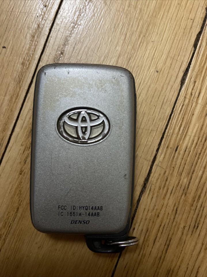 2008 Toyota Camry Hybrid OEM Key Fob- Denso | eBay