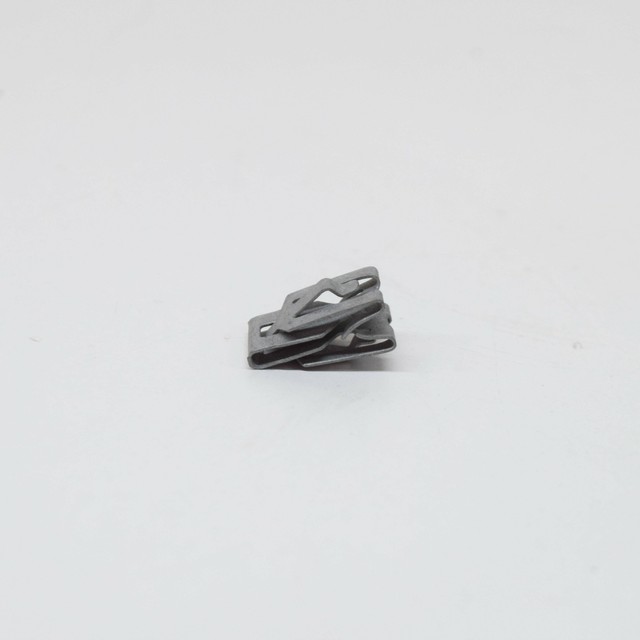 FORD FIESTA WT MK6 SIDE PILLAR TRIM CLIP 1430815 W712474-S439 ORIGINAL ...